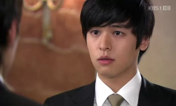 "아, 이 형 잘 생겼었지"…이장우 13년 전 사진에 웃픈 반응