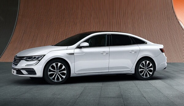 "신년 할인 파격적이네"…K3 가격에 사는 'SM6'